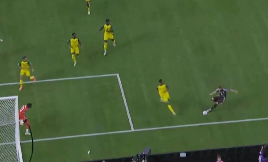David Faitelson Reventó A Santiago Giménez En La Primer Jugada Que