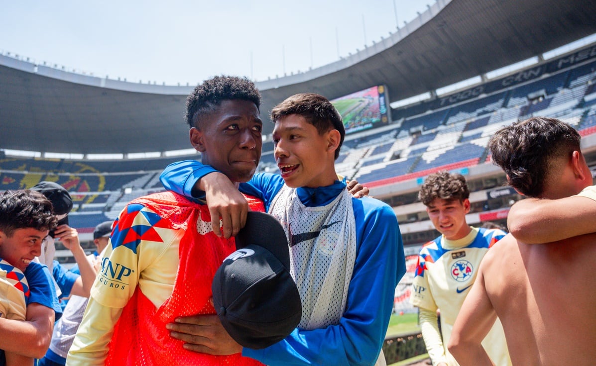 Hijo de Chucho Benítez es campeón con el América
