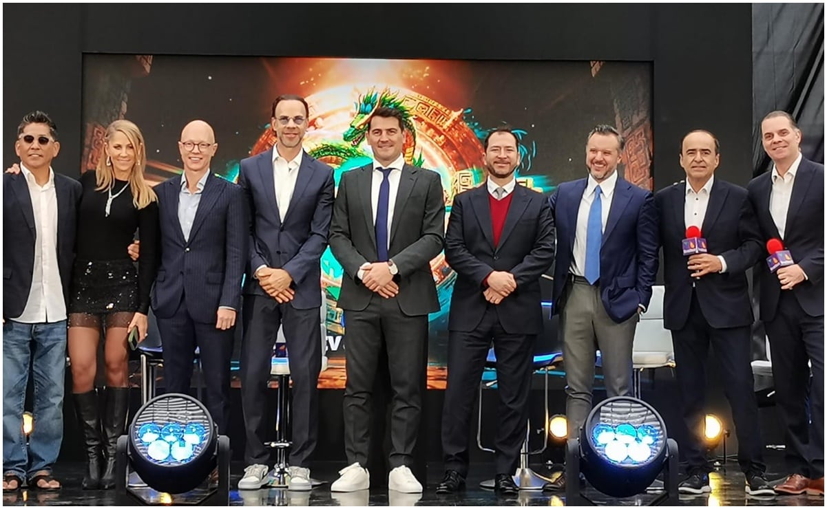 TV Azteca: Christian Martinoli y Luis García narrarán 32 partidos del ...