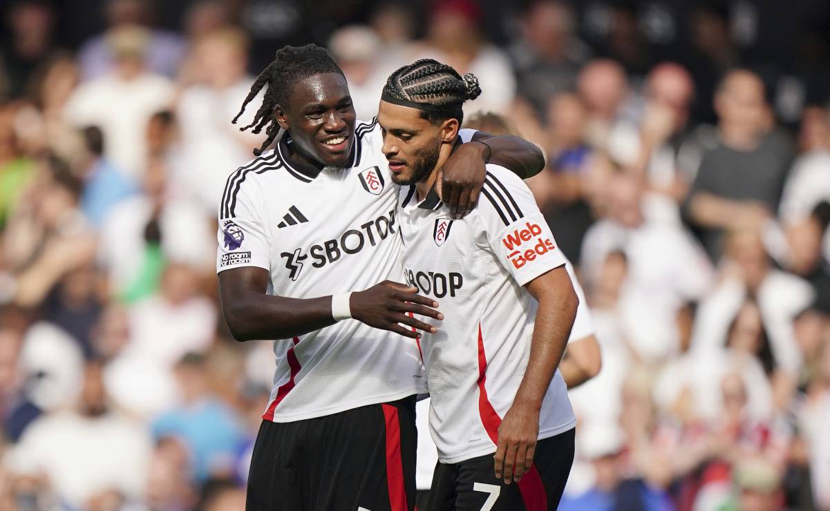 Raúl Alonso Jiménez se reencuentra con el gol, en el empate del Fulham ...